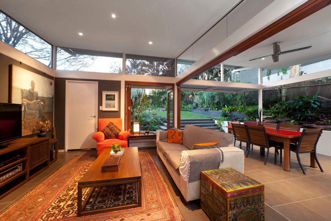 Two Rooms, One Indoor and the Other Outdoor, But What a Difference!