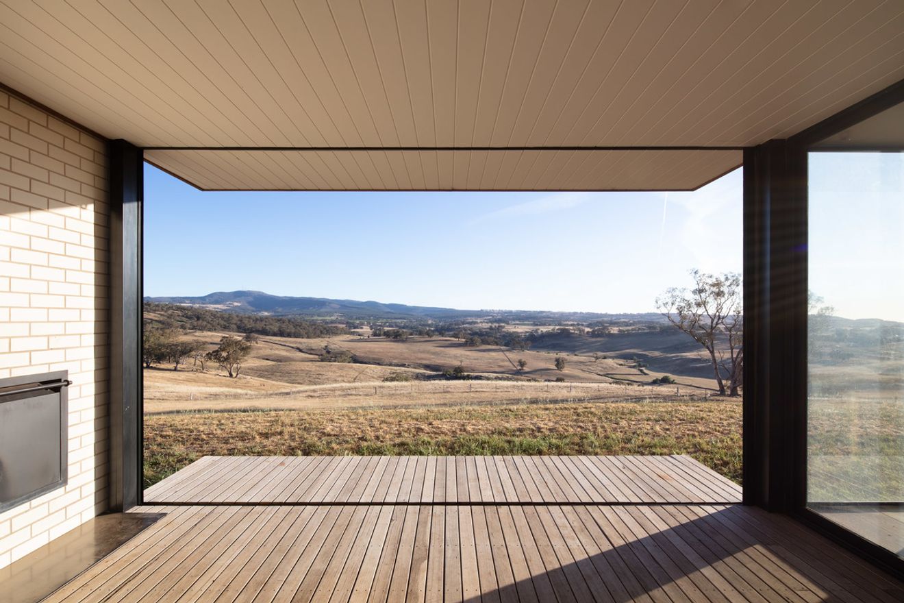 New Modular Home: If You've Got It (An Incredible View), Flaunt It!