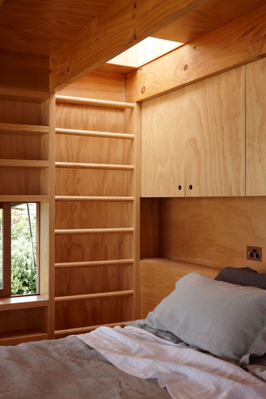 Sled House: A House You Can Relocate With a Tractor?