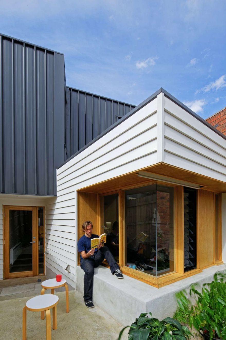 Tang House: Terrace Renovation Takes Advantage of Every Nook and Cranny