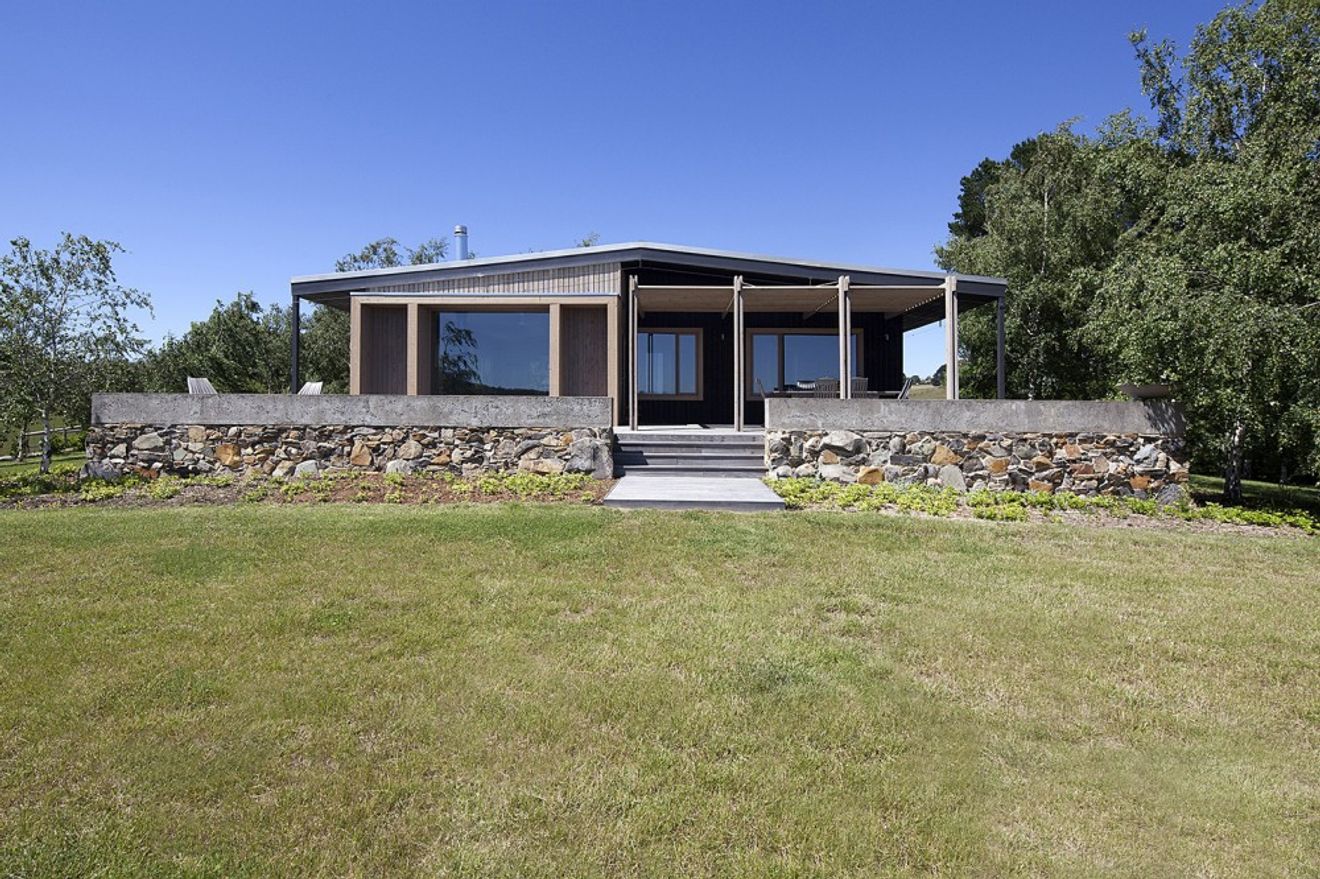 The Plinth House Simple Extension Takes Advantage of Picturesque Location