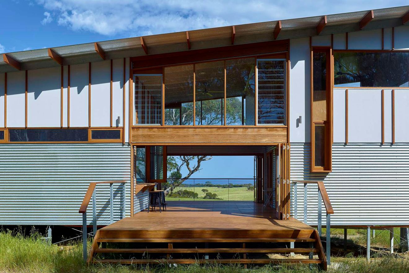 Australian Retreat Designed to Encourage a Laid-back Lifestyle
