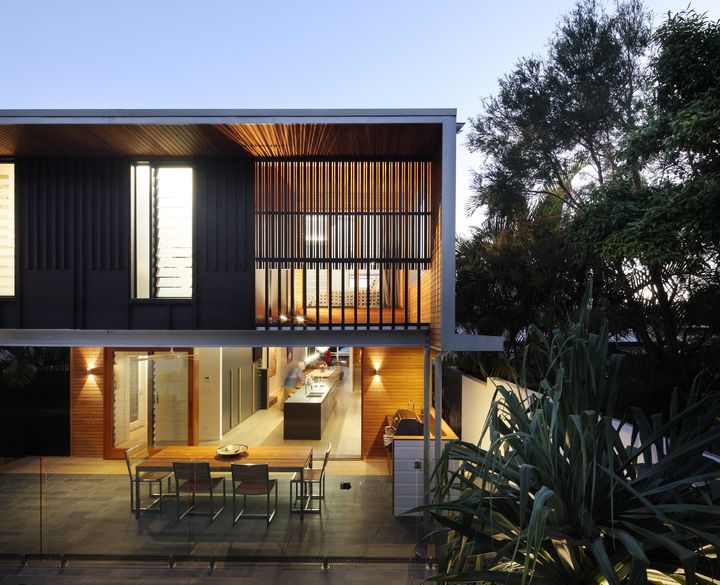 Beeston Street House Recalibrates a Poor Previous Renovation