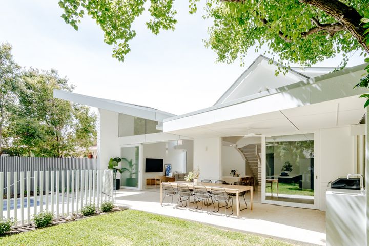 A clever new addition completely transforms a character cottage...