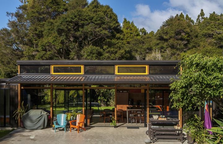 Easterbrook House Takes Design Cues From the Forms of Tents and Sheds