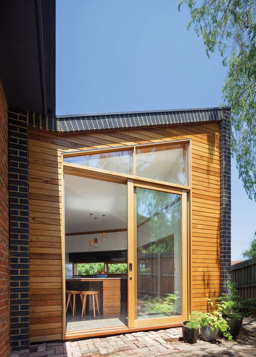 Forever House: A New Pavilion under the Eaves of a Suburban Home