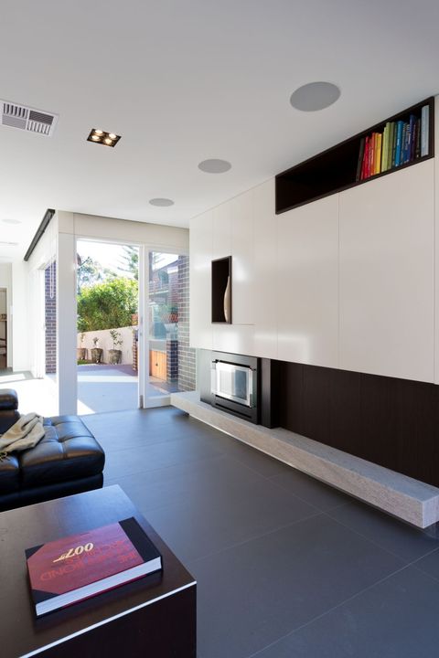 G_House: Sunny Courtyard is the Focus For a Bright New Addition