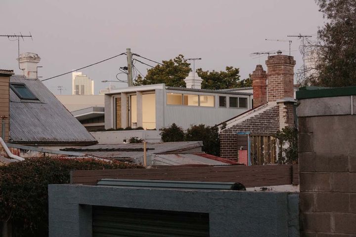 Addition on a Narrow Four Metre-wide Site Defies Its Constraints