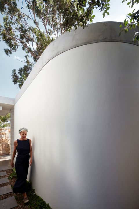 This Sydney Home Turns the Traditional Aussie House on its Side