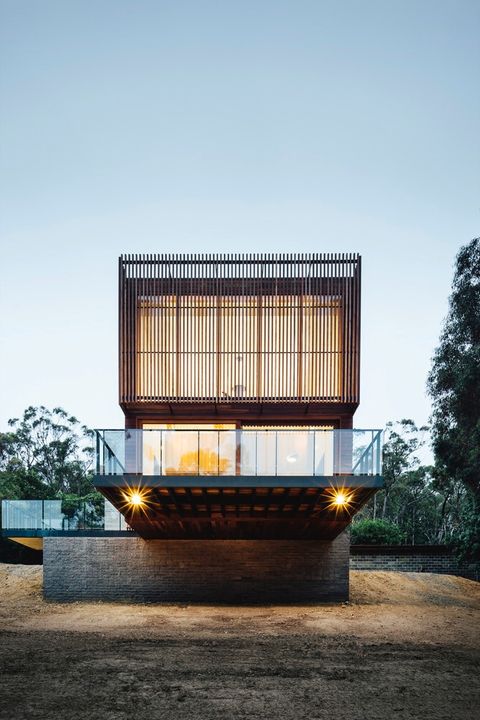 Invermay House Opens Up the View for a Family of Six