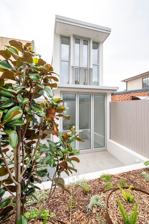 Terrace Transformation: Maximising space on a long, narrow site