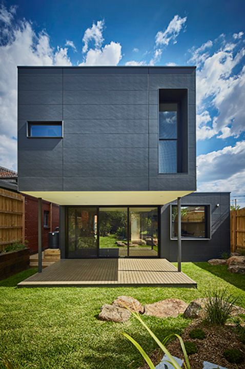 Modular Tower House's Lofty Design Makes a Statement in Sleepy Suburb