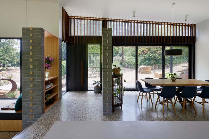 A Home That Celebrates Its Site by Bringing the Outdoors In...