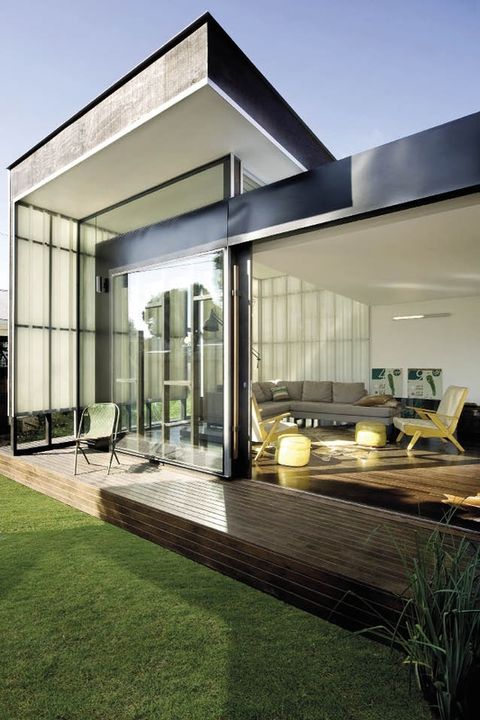 The Eagle: A House That Proudly Displays Its Beautiful Bones