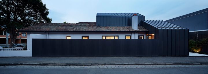 A 'Shadow' of This Heritage Home Shows Us How You Extend Respectfully