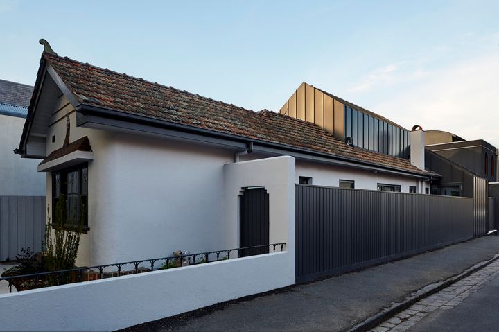 A 'Shadow' of This Heritage Home Shows Us How You Extend Respectfully
