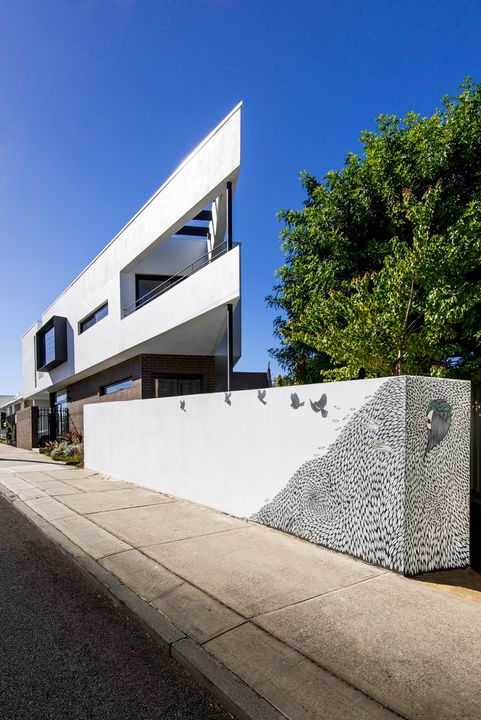 Triangle House Proves Odd-shaped Blocks Deserve Love, Too
