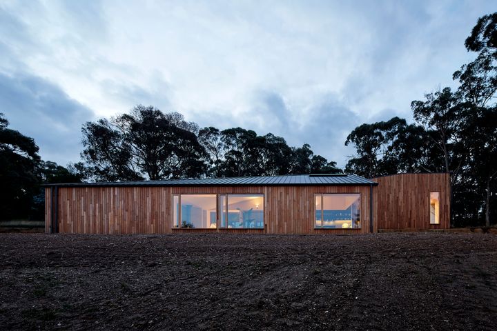 Two Pavilions Encourage a Sociable Lifestyle and Embrace the Bush