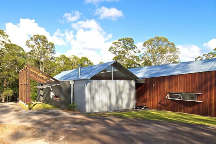 Whyatt House: Australian Bush Style Home Built From Prefabricated Shed