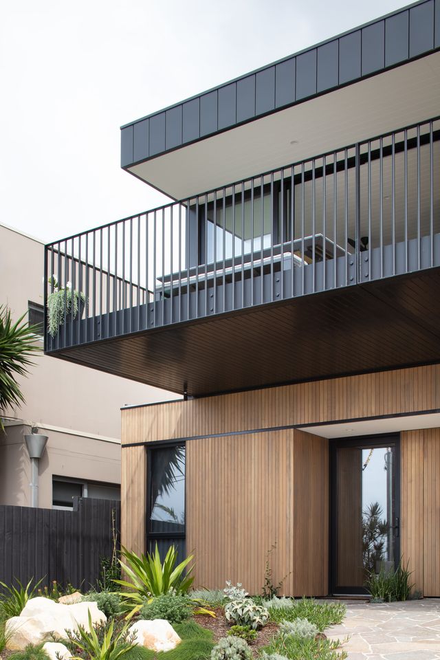 Six Prefabricated Modules Create a Forever Home With an Ocean View