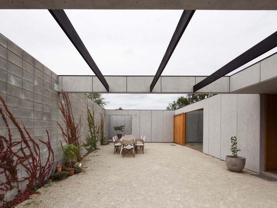 A Courtyard for Outdoor Living Helps a Hobart Family to Downsize
