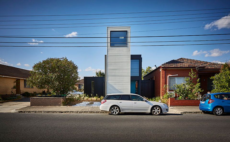 Modular Tower House's Lofty Design Makes a Statement in Sleepy Suburb