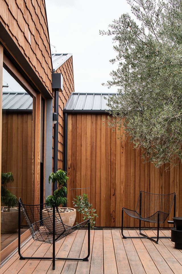 A Timber-rich Addition Creates a Warm, Character-filled Home