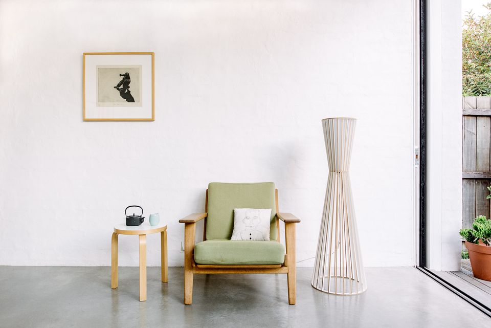 A Light-filled Beach House Just Two Kilometres from the City?