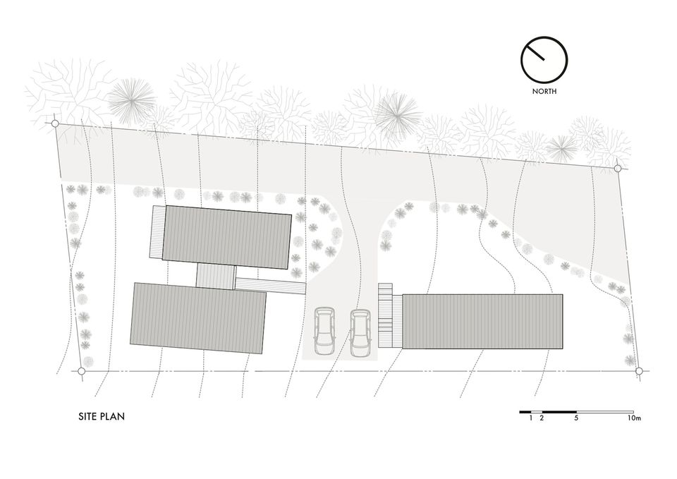 Architecture Students Also Design and Build Two Community Houses