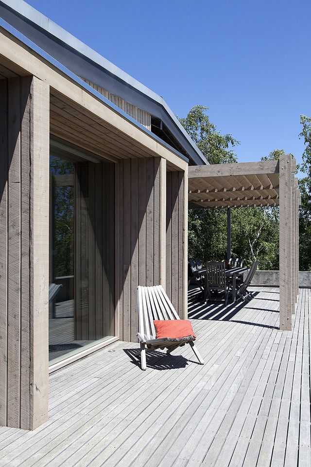 The Plinth House Simple Extension Takes Advantage of Picturesque Location