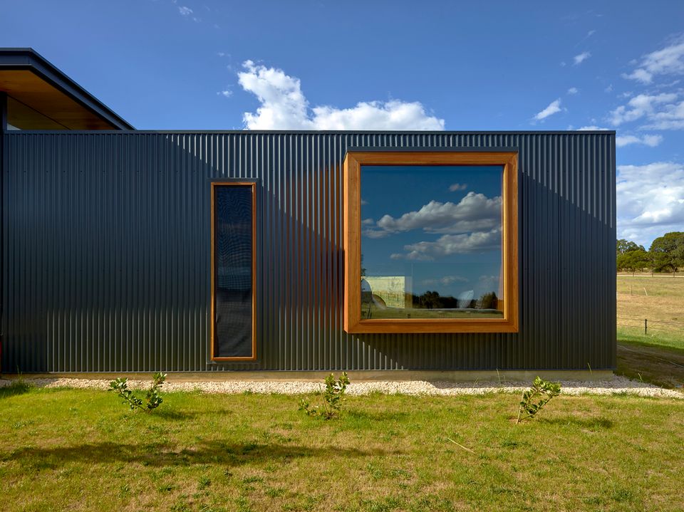 The Simple Life: House Designed for an Acreage; Robust, yet Elegant