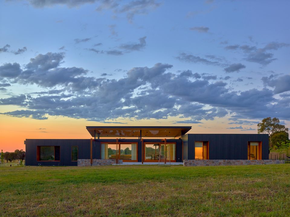 The Simple Life: House Designed for an Acreage; Robust, yet Elegant